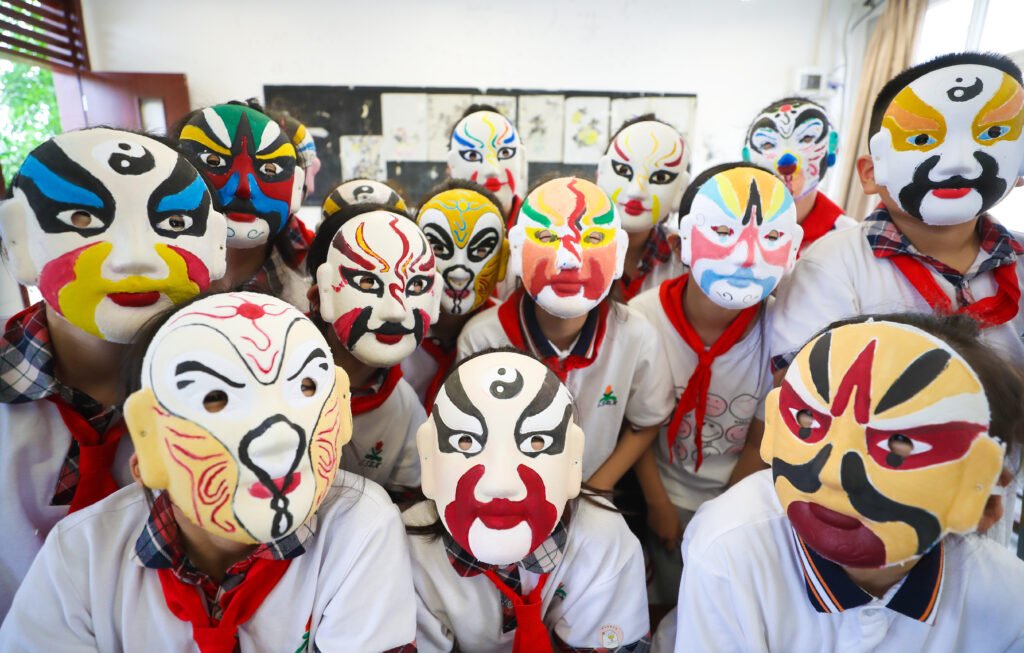 Celebrating Lianpu: Hands-on Experience of Peking Opera Face Painting ...
